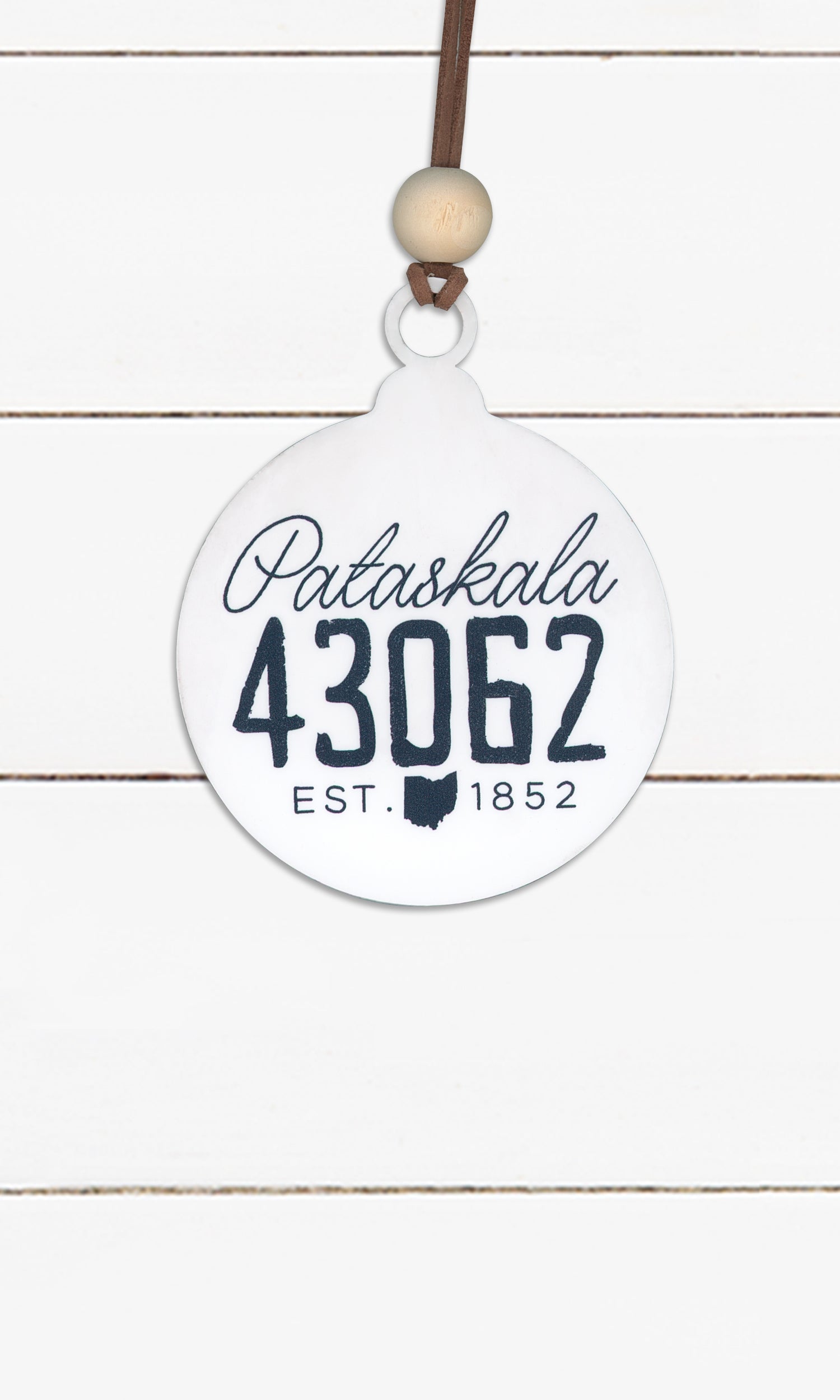 Pataskala 43062 , Ornament – Tiny House Vintage and Art